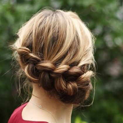 15 Unique Side Bun Hairstyles