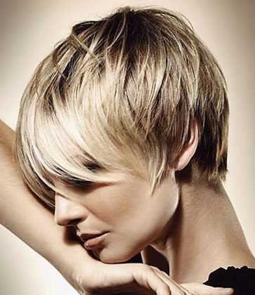 20 Best Short Fringe Hairstyles